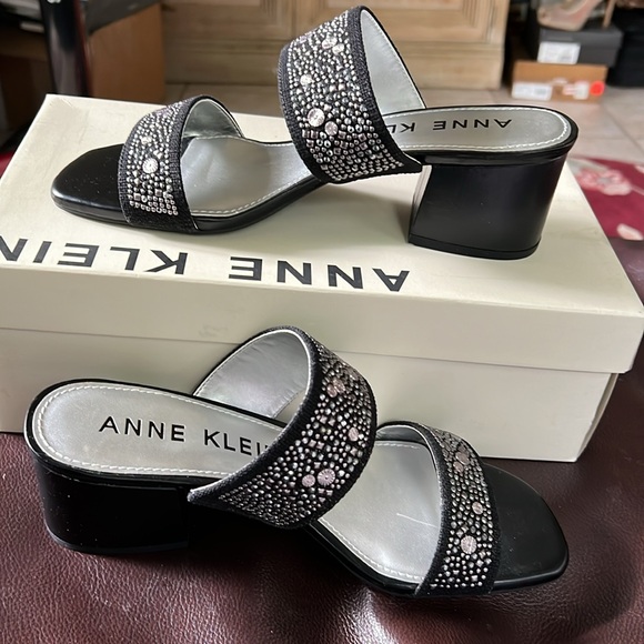 Anne Klein | Shoes | Anne Klein Bellini Iflex Sandal In Black Sz 8 2 ...